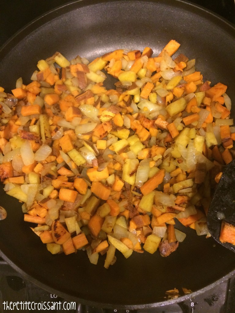 Sweet Potato and Chicken Hash | the petite croissant